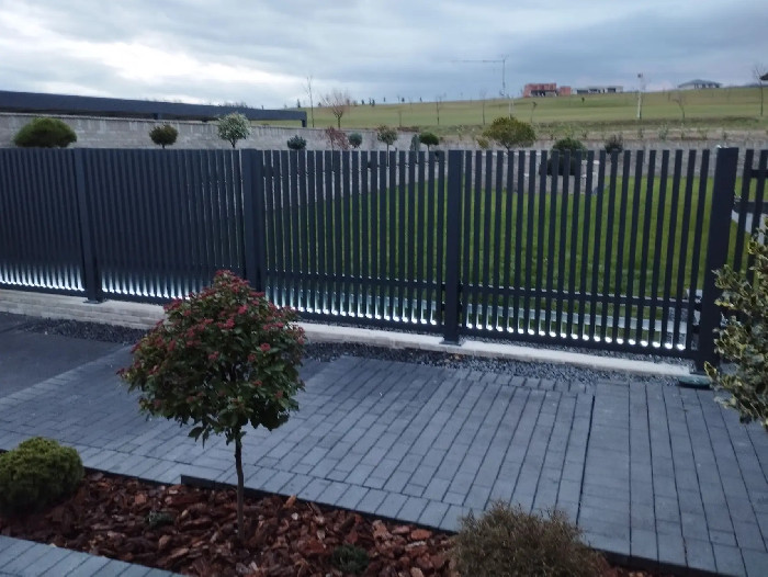 Hliníkové ploty brány Bern -moderné brány a ploty